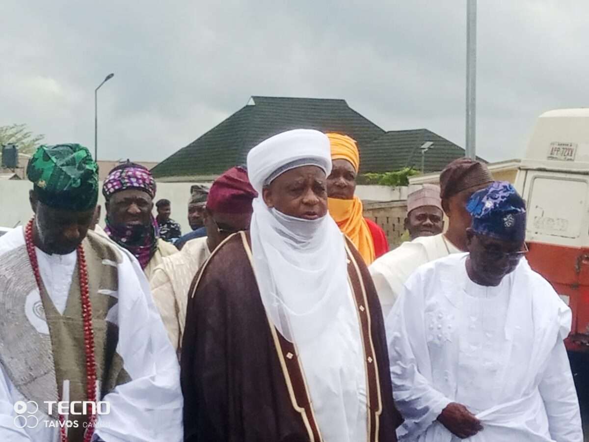 Sultan of Sokoto pays condolence visit to family of late Awujale Sikiru ...